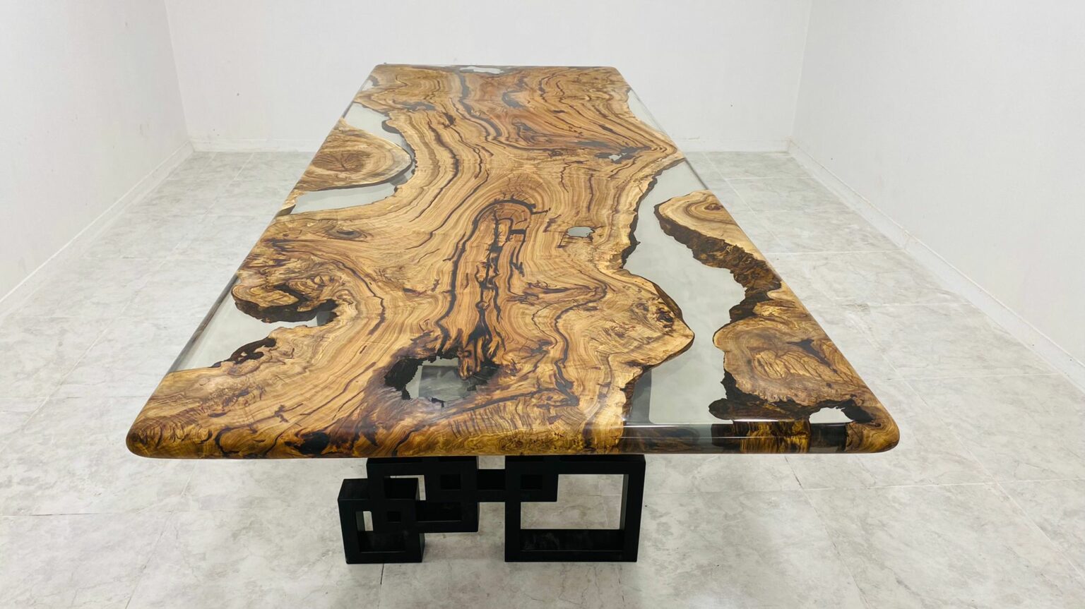 Huckleberry Wood Mirror Lakes Pure Epoxy Dining Table- Epoxy Table ...